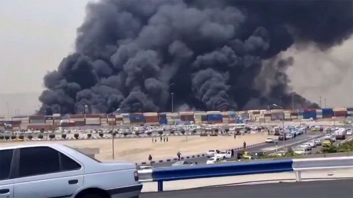 ببینید/ اولین ویدئو از محل انفجار در بندر شهید رجایی بعد از خاموش کردن ...